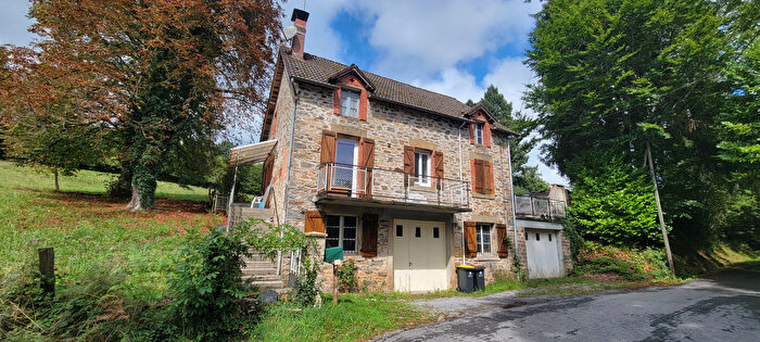 Maison à vendre - Beynat - 3 pièces - 2 chambres