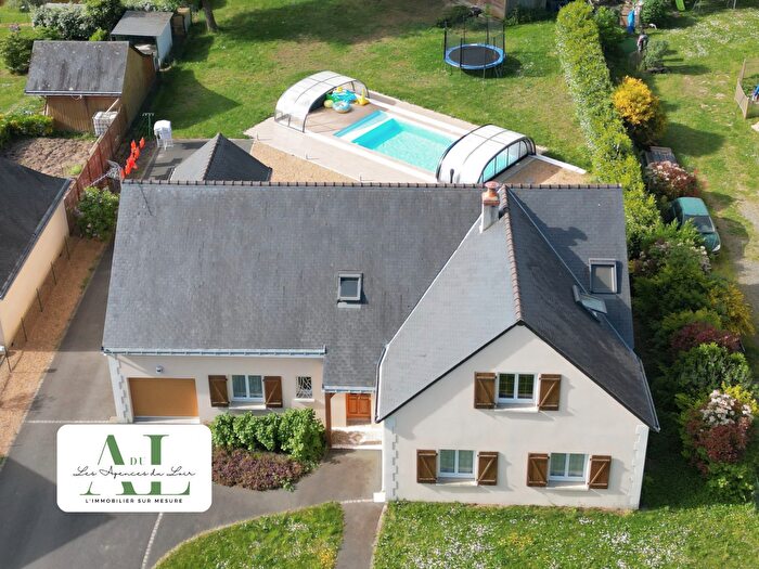 Maison à vendre - Baugé - 9 pièces - 6 chambres