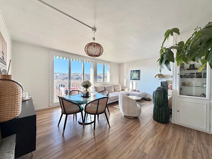 Appartement à vendre - Caluire-et-Cuire, Cuire-le-bas, Cuire-le-Haut - 3 pièces - 2 chambres