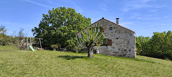 Maison à vendre - Barjac - 5 pièces - 3 chambres
