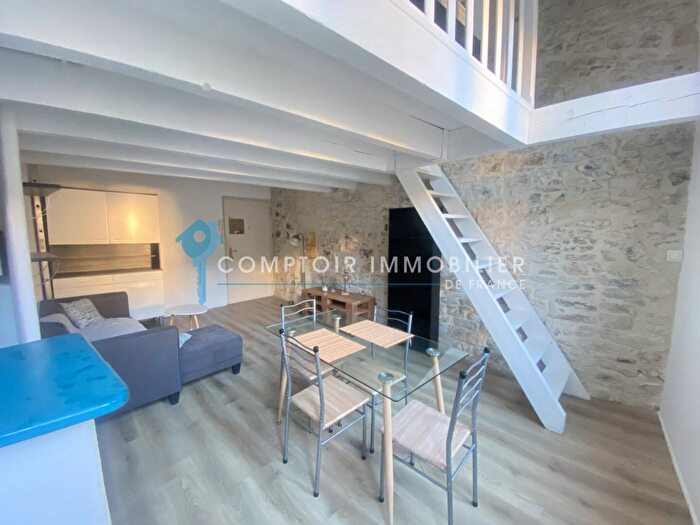 Appartement à louer - Nîmes - 2 pièces - 1 chambre