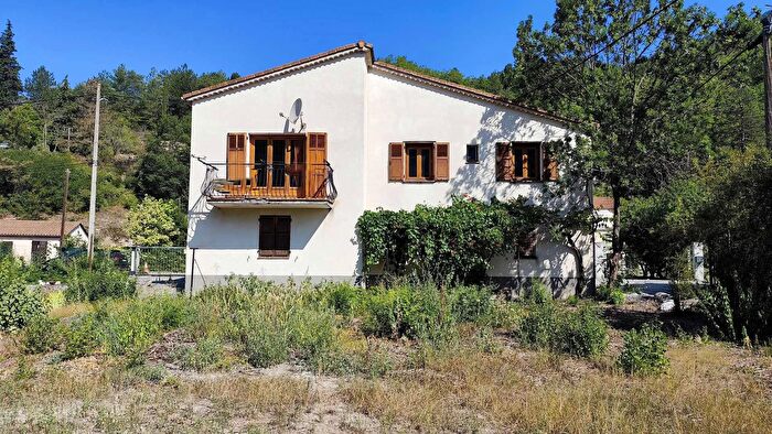 Maison 4 pièces à vendre - Puget-Théniers