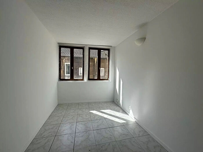 Appartement à louer - Dijon, Centre-ville - 2 pièces - 1 chambre