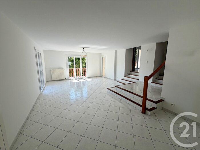 Maison 5 pièces à louer à Gap, Gap ville