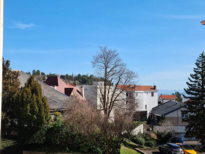 Appartement à louer - Bergougnan, Clermont-Ferrand - 3 pièces - 2 chambres