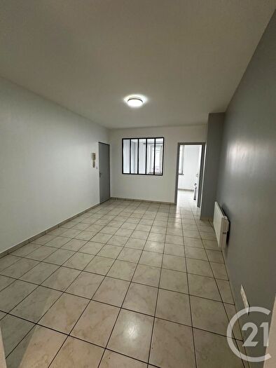 Appartement 2 pièces à Saint-Quentin, Isle, à louer