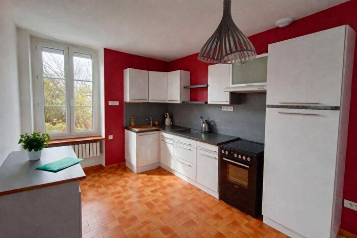 Maison à louer - Nord, Mamers - 4 pièces - 3 chambres