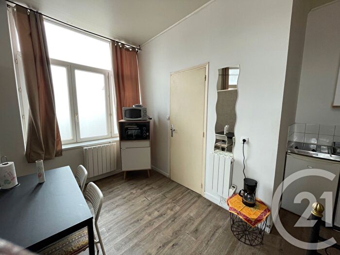 Appartement à louer - Calais - 2 pièces - 1 chambre