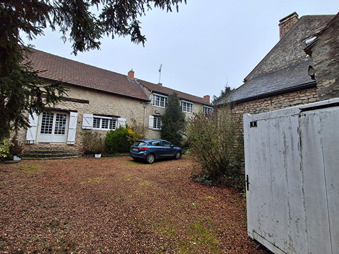 Maison à vendre - Autruy-sur-Juine - 11 pièces - 5 chambres