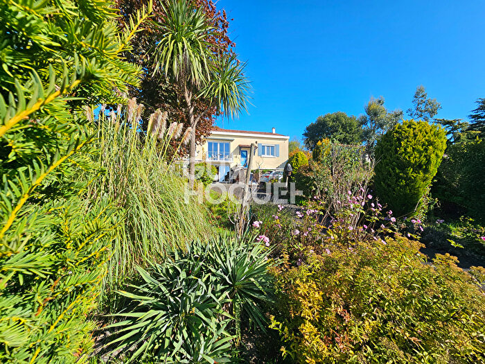 Maison à vendre - Mervent - 6 pièces - 4 chambres