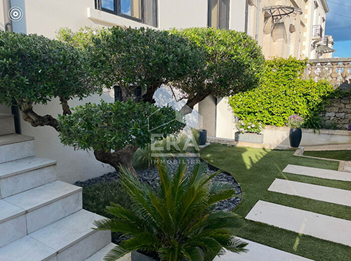 Maison à vendre - Périgueux - 6 pièces - 4 chambres