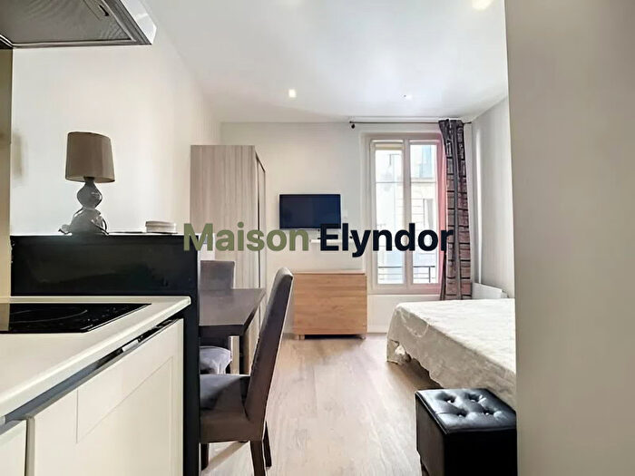 Appartement à louer - Paris e , Saint-Lambert, Convention - 1 pièce