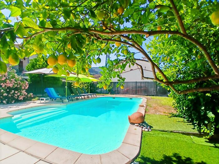 Maison à vendre - La Trinité - 4 pièces - 3 chambres