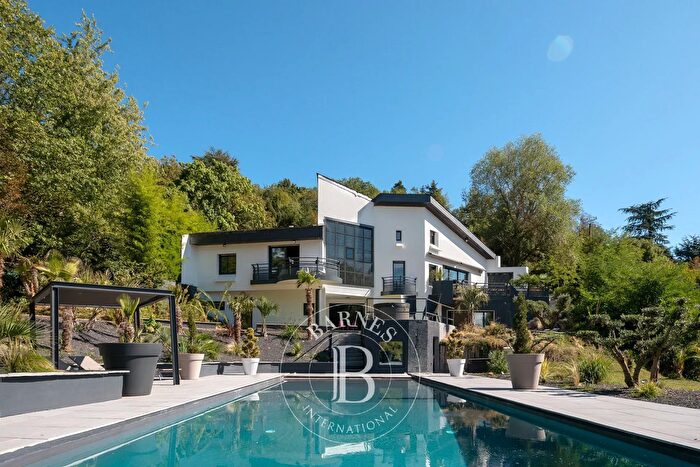 Maison à vendre - Limonest - 6 pièces - 5 chambres