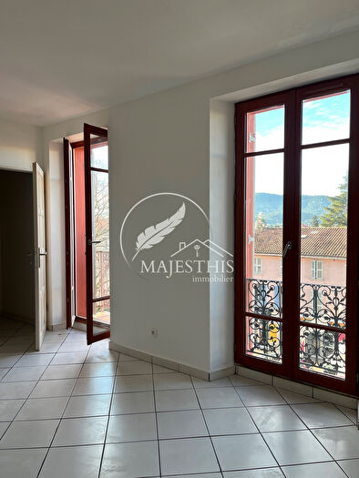 Appartement à louer - Hyères, Maurels - 2 pièces - 1 chambre