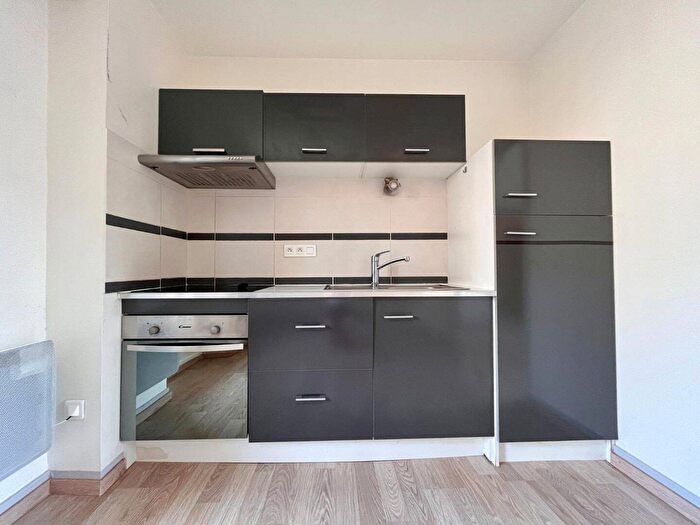 Appartement à louer - Tulle - 3 pièces - 2 chambres