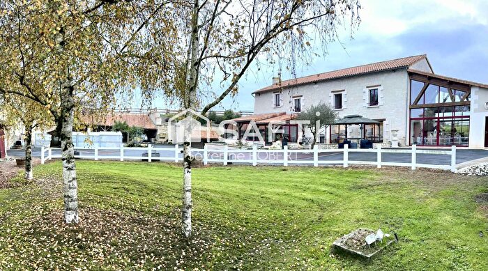 Maison à vendre - Les Trois-Moutiers - 7 pièces - 4 chambres