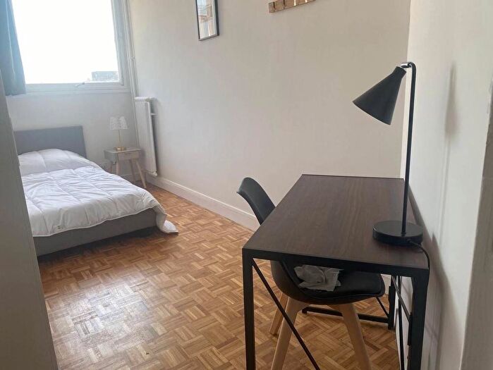 Appartement à louer - Fontenay-le-Fleury, Soleil Levant - 1 pièce - 1 chambre