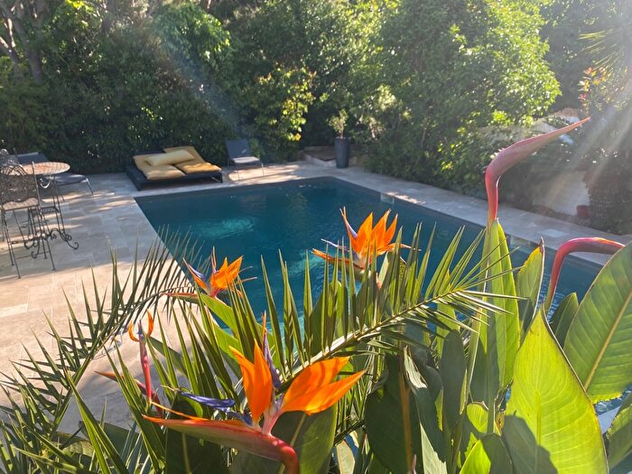 Maison à vendre - Marseille e , Roucas Blanc - 6 pièces - 5 chambres