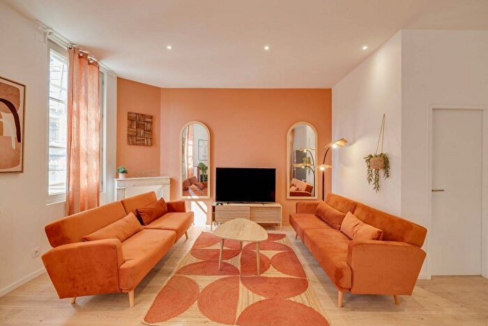 Maison à louer - La Bastide, Bordeaux - 15 pièces - 14 chambres