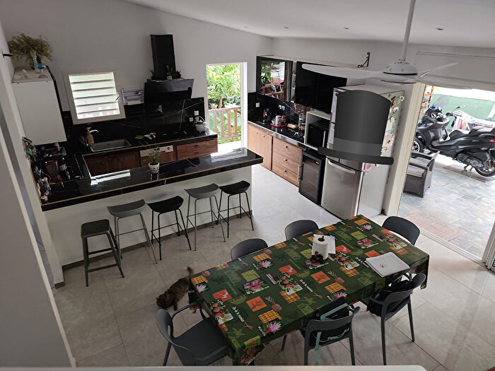 Maison à vendre - Saint-Joseph, Centre-ville, Jean Petit les Bas - 4 pièces - 3 chambres