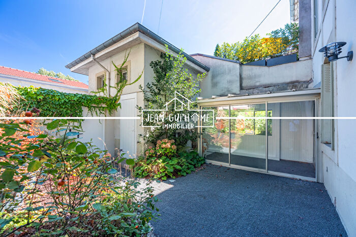 Appartement 5 pièces à Épinal, Rive gauche, à vendre