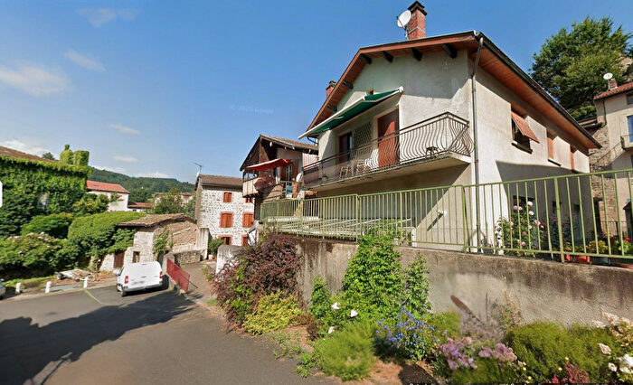 Maison à vendre - Olliergues - 5 pièces - 2 chambres