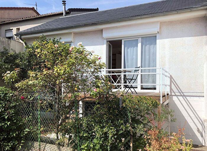 République-Gare-Porte de Paris, Saint-Denis : Maison 3 pièces à louer
