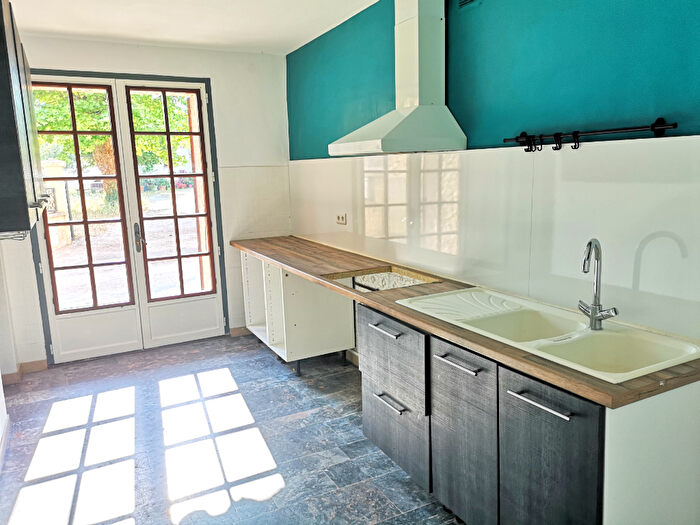 Appartement 4 pièces à La Fare-les-Oliviers, à louer