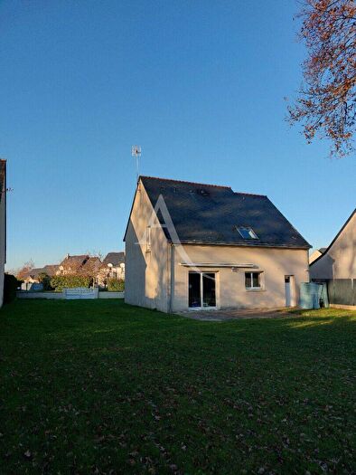 Saint-Léger-de-Linières - Maison 5 pièces à louer