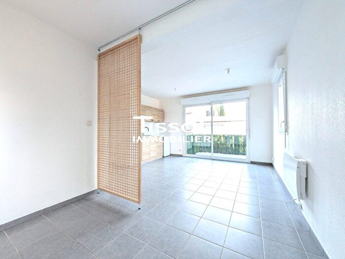 Appartement à louer - La Gazelle, Nîmes - 1 pièce