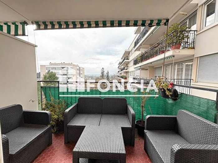 Appartement à louer - Chavril, Sainte-Foy-lès-Lyon - 2 pièces - 1 chambre