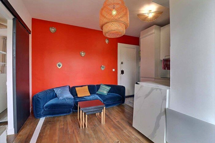 Appartement à louer - Belleville-Saint Maur, Paris ème arrondissement - 1 pièce