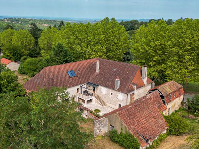 Maison à vendre - Gourdon - 11 pièces - 7 chambres