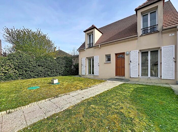 Maison à vendre - Brunoy, Nord - 6 pièces - 4 chambres