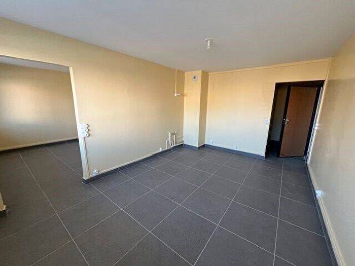 Appartement à louer - Château-Thierry - 2 pièces - 1 chambre