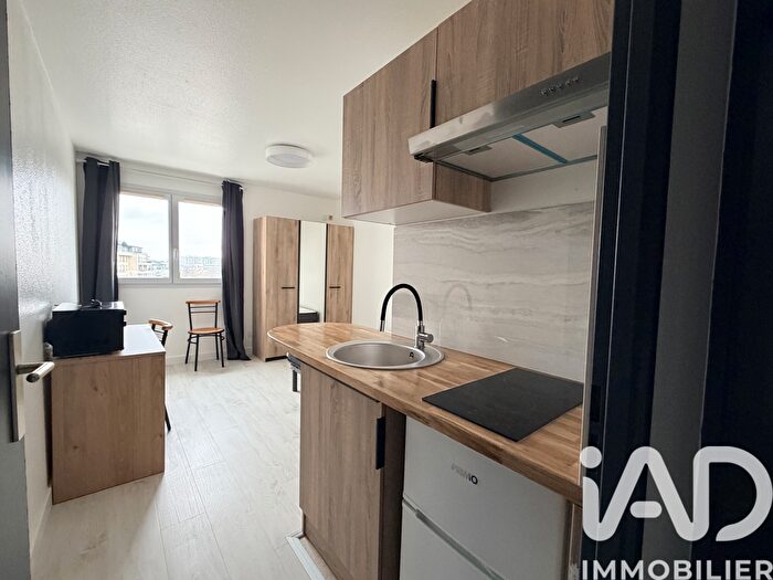 Appartement à vendre - Chelles, Centre-ville, Gare, Abbesses - 1 pièce