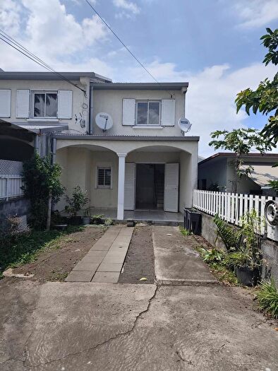 Maison à louer - Le Tampon - 3 pièces - 2 chambres