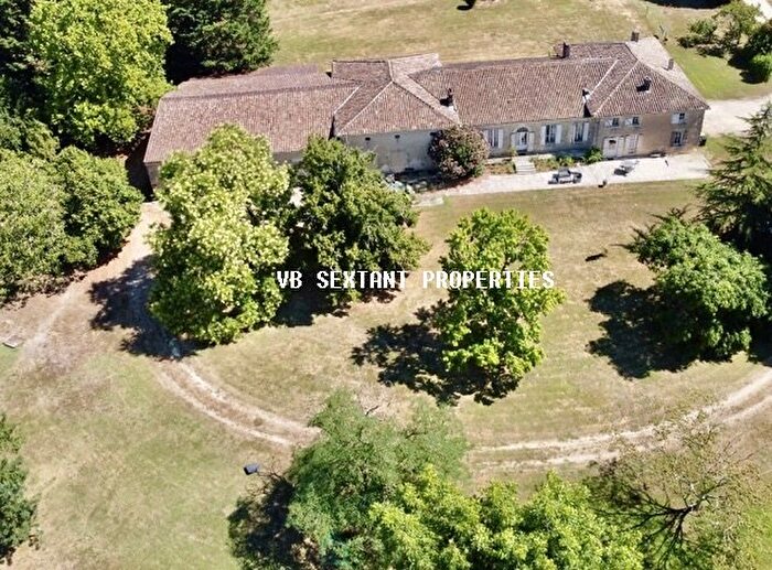 Maison à vendre - Saint-Germain-de-Grave - 10 pièces - 6 chambres