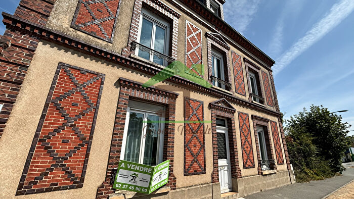 Châteaudun : Maison 7 pièces à vendre