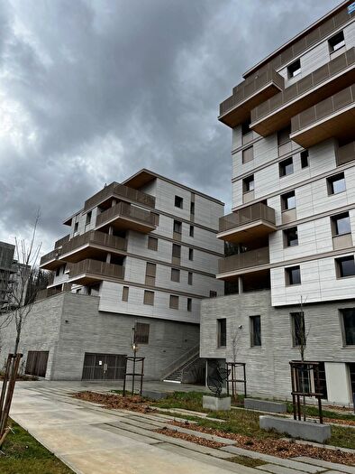 Appartement à louer - Hameaux, La Motte-Servolex - 4 pièces - 3 chambres