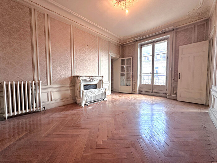 Appartement à vendre - Grenoble, Centre-ville - 4 pièces - 2 chambres