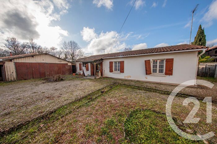 Maison à vendre - Saint-Médard-en-Jalles, Centre-ville - 5 pièces - 3 chambres