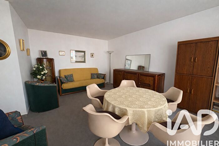 Appartement à vendre - Hyères, Centre-ville - 2 pièces - 1 chambre