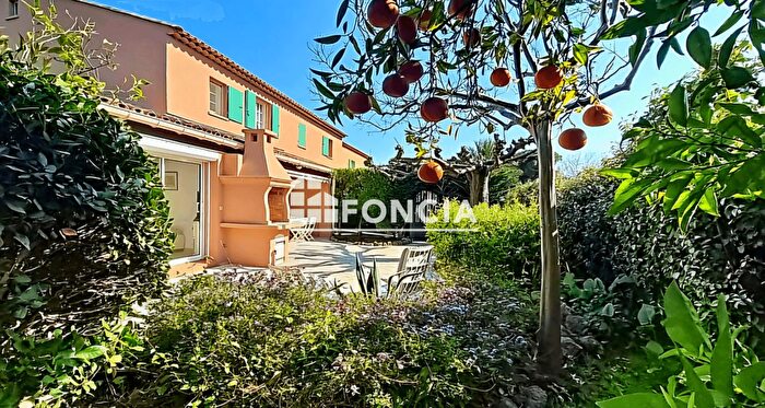 Maison à vendre - Sainte-Maxime, Centre-ville, Pléiades - 3 pièces - 2 chambres