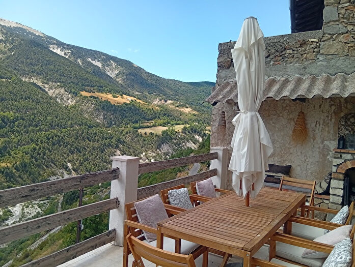 Méailles : Maison 6 pièces à vendre