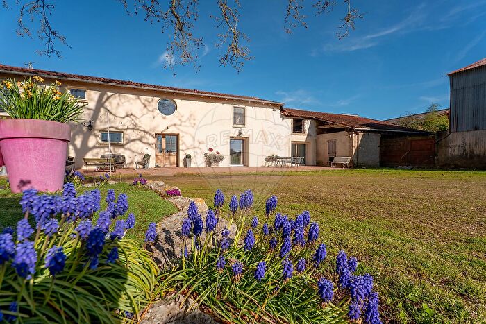 Maison à vendre - Neuville-les-Dames - 6 pièces - 4 chambres