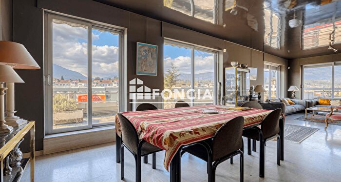 Appartement à vendre - Chambéry, Centre-ville - 5 pièces - 3 chambres