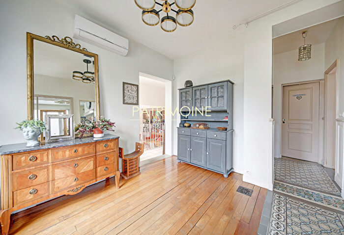 Maison à vendre - Saint-Germain-en-Laye, Hennemont - 8 pièces - 6 chambres