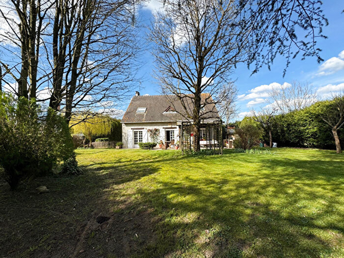 Maison à vendre - Thiers-sur-Thève - 5 pièces - 3 chambres